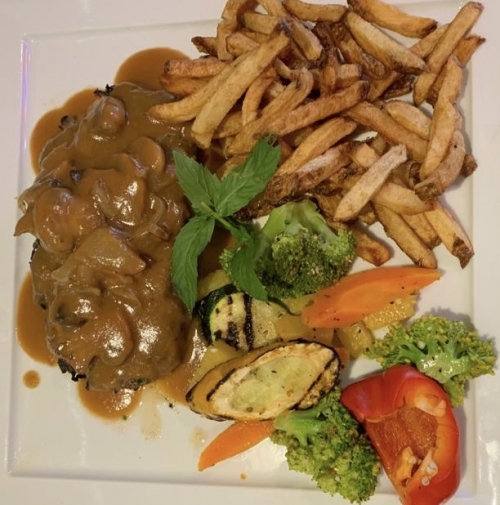 Liver - The Newport Restaurant Ottawa